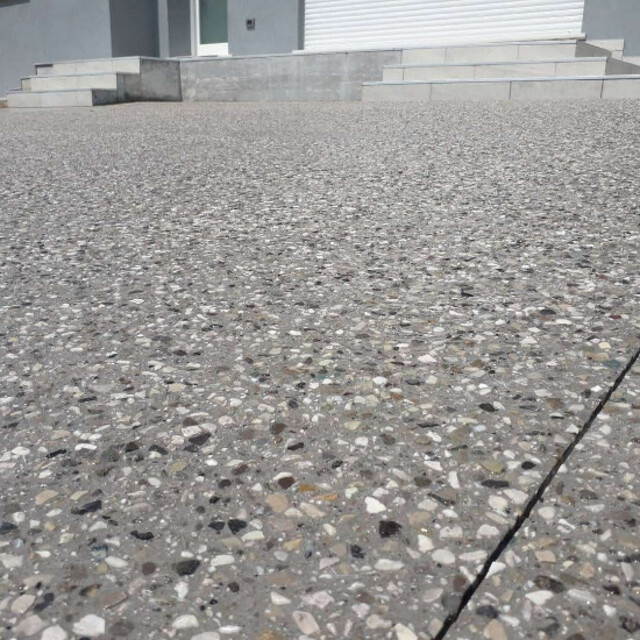 PAVIMENTO IN GHIAINO LAVATO - Lavorazioni | Area Pav